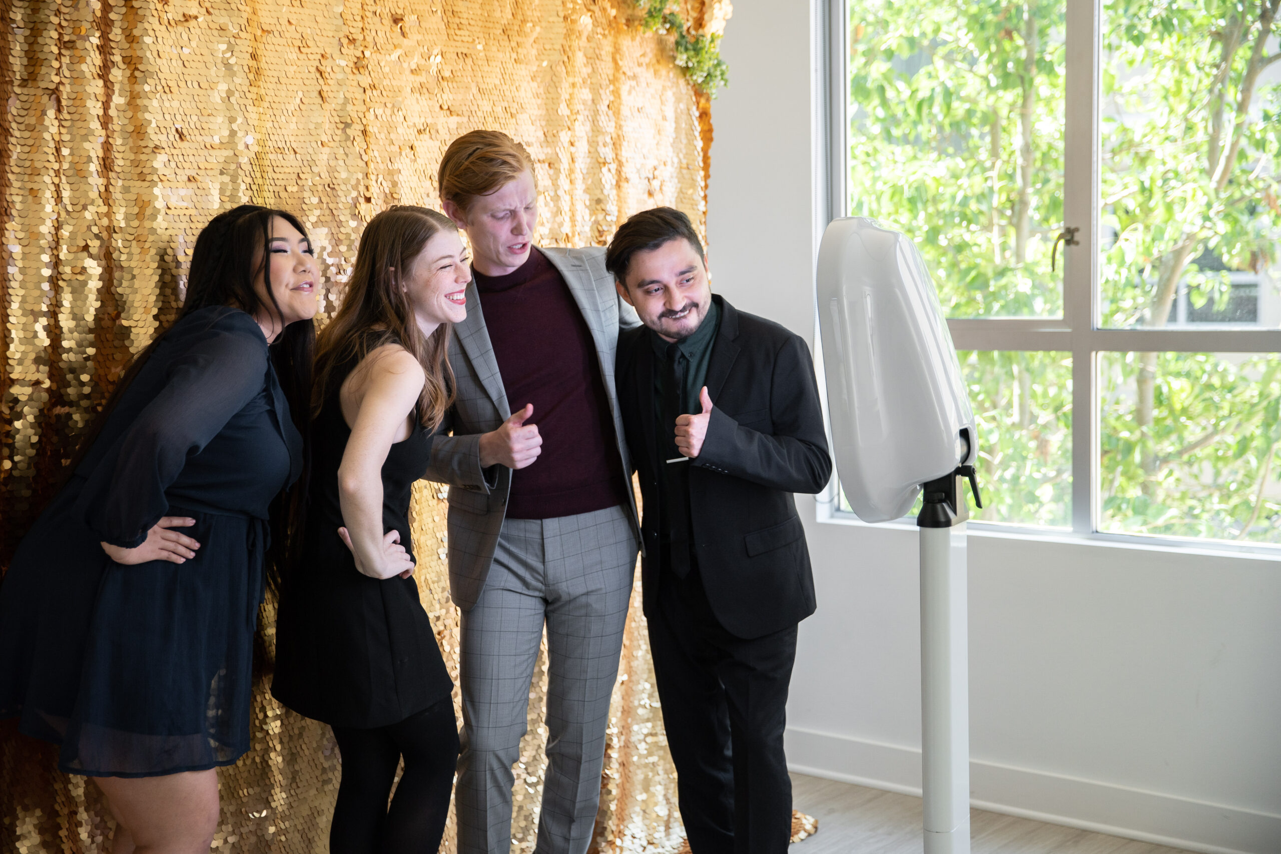 Why a Photo Booth for Corporate Events is a Must-Have - Envision ...